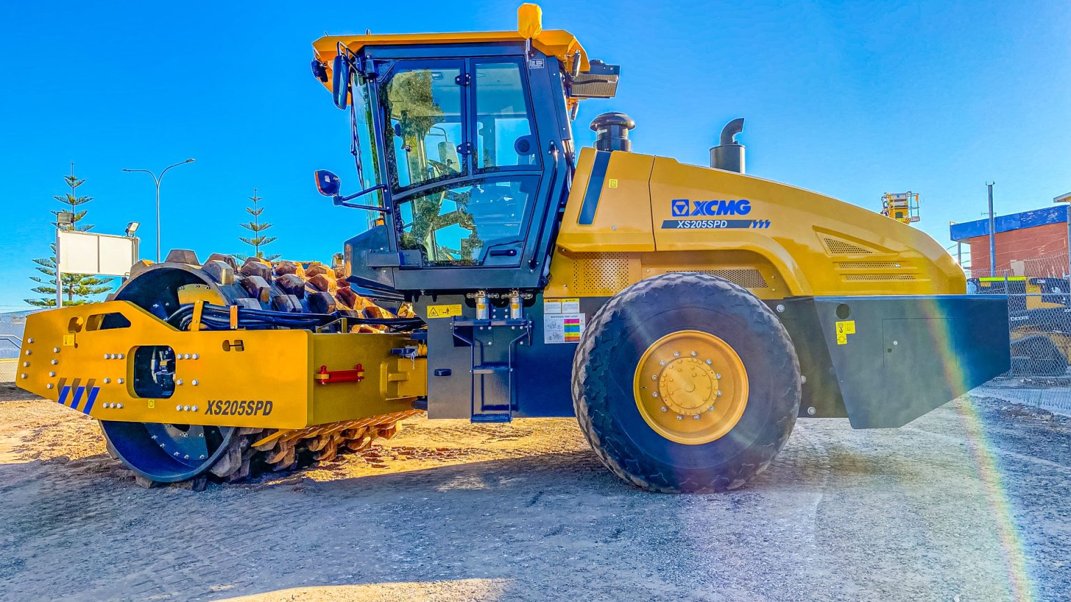 Single Drum Roller - Model XS205S | XCMG Australia